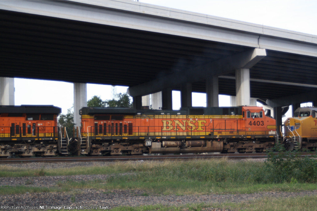 BNSF 4403